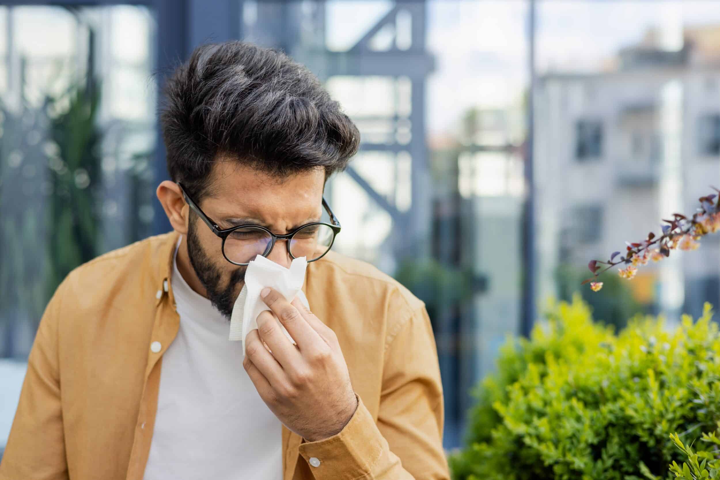 When a Cold Turns Into Sinusitis: How to Tell the Difference